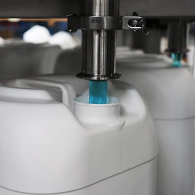 Solution of jerry can filling machine with capping systems - PACK'R